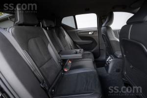 Melns Volvo XC40 2021 Jelgava, ar dzinēja tilpumu 1.50 L un nobraukumu 198 tūkst. km par 20000 €, foto 28 vietnē AUTOMOTO.COM.LV