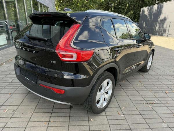 Melns Volvo XC40 2021 Kauņa, ar dzinēja tilpumu 1.48 L un nobraukumu 224 tūkst. km par 16900 €, foto 3 vietnē AUTOMOTO.COM.LV