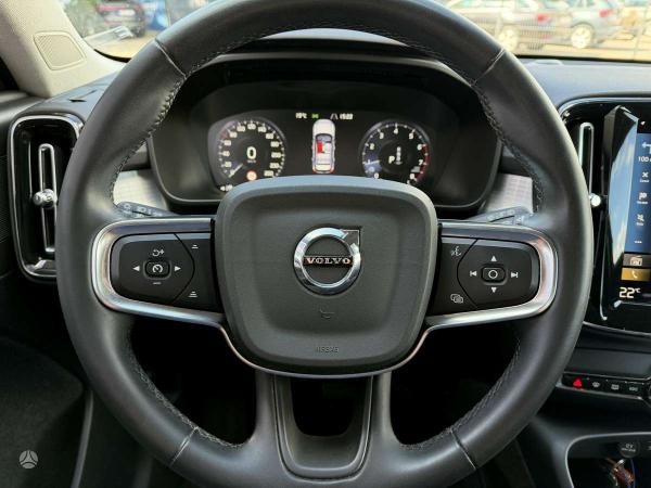 Melns Volvo XC40 2021 Kauņa, ar dzinēja tilpumu 1.48 L un nobraukumu 224 tūkst. km par 16900 €, foto 7 vietnē AUTOMOTO.COM.LV
