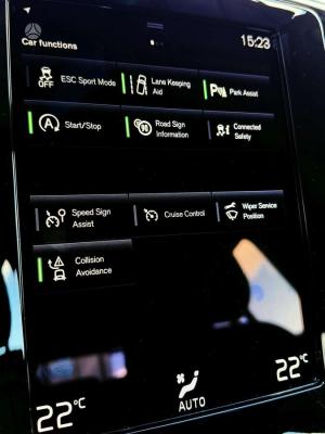 Black Volvo XC40 2021 in Kaunas, with an engine capacity of 1.48 L and mileage of 224 thousand km for 16900 €, photo 12 on AUTOMOTO.COM.LV