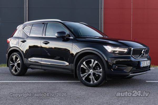 Melns Volvo XC40 2021 Tallina, ar dzinēja tilpumu 2.00 L un nobraukumu 111 tūkst. km par 31900 €, foto 3 vietnē AUTOMOTO.COM.LV
