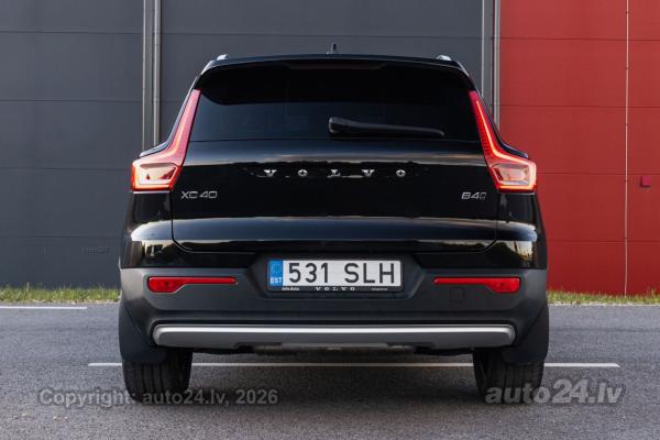 Melns Volvo XC40 2021 Tallina, ar dzinēja tilpumu 2.00 L un nobraukumu 111 tūkst. km par 31900 €, foto 6 vietnē AUTOMOTO.COM.LV