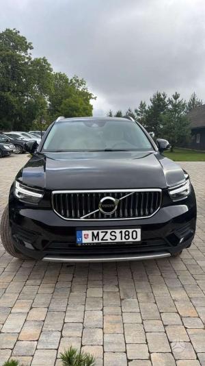 Melns Volvo XC40 2021 Viļņa, ar dzinēja tilpumu 1.97 L un nobraukumu 80 tūkst. km par 28700 €, foto 3 vietnē AUTOMOTO.COM.LV