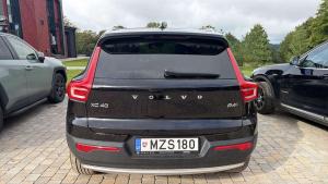 Melns Volvo XC40 2021 Viļņa, ar dzinēja tilpumu 1.97 L un nobraukumu 80 tūkst. km par 28700 €, foto 4 vietnē AUTOMOTO.COM.LV