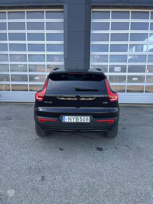 Melns Volvo XC40 2021 Panevēža, ar dzinēja tilpumu 1.97 L un nobraukumu 56 tūkst. km par 23990 €, foto 6 vietnē AUTOMOTO.COM.LV