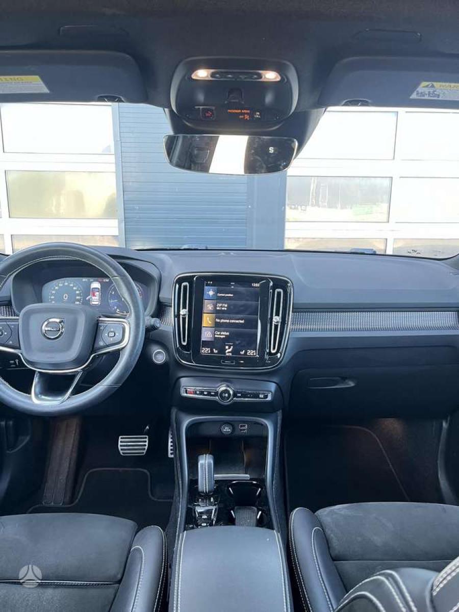 Melns Volvo XC40 2021 Panevēža, ar dzinēja tilpumu 1.97 L un nobraukumu 56 tūkst. km par 23990 €, foto 11 vietnē AUTOMOTO.COM.LV