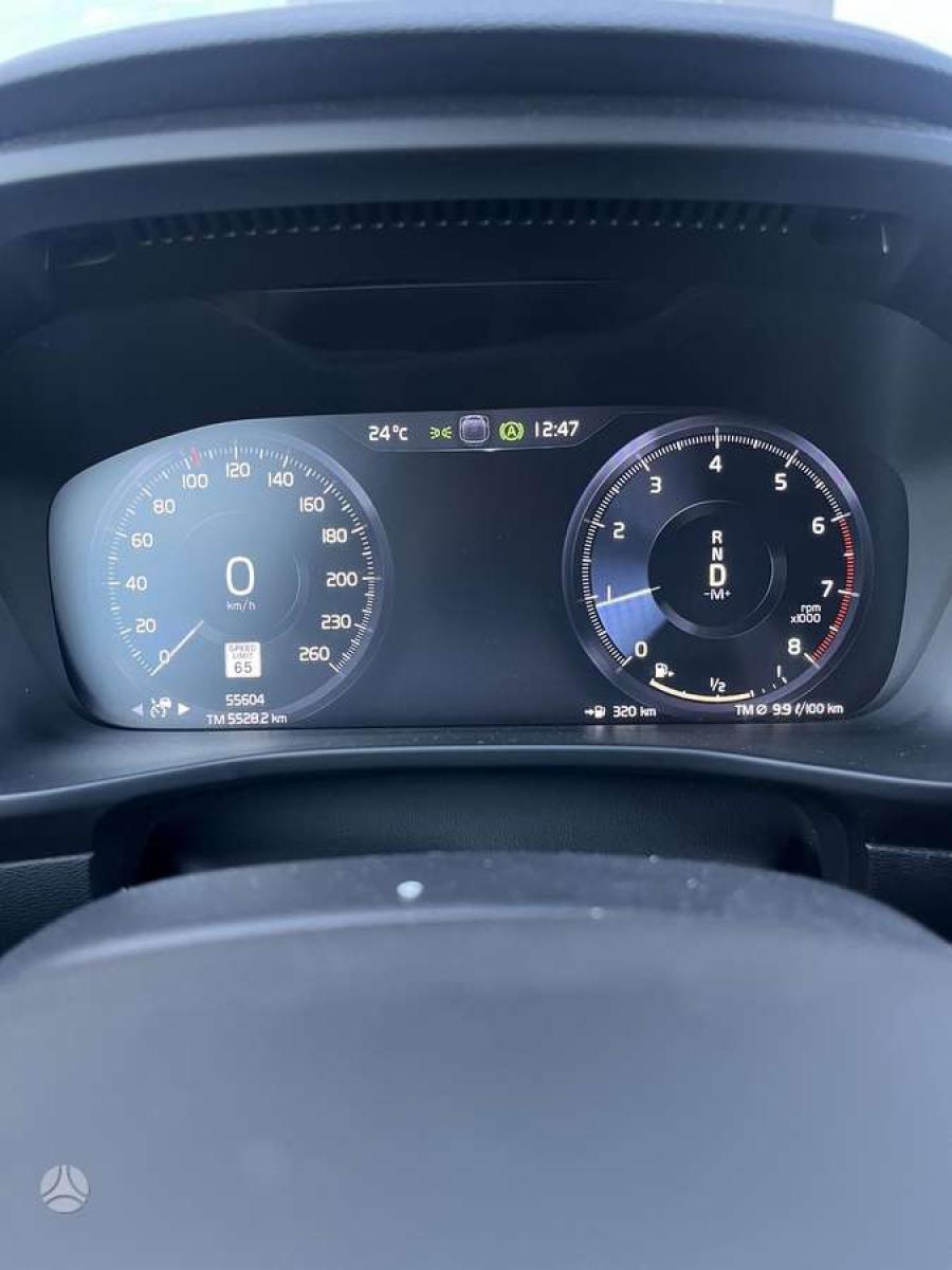 Melns Volvo XC40 2021 Panevēža, ar dzinēja tilpumu 1.97 L un nobraukumu 56 tūkst. km par 23990 €, foto 17 vietnē AUTOMOTO.COM.LV