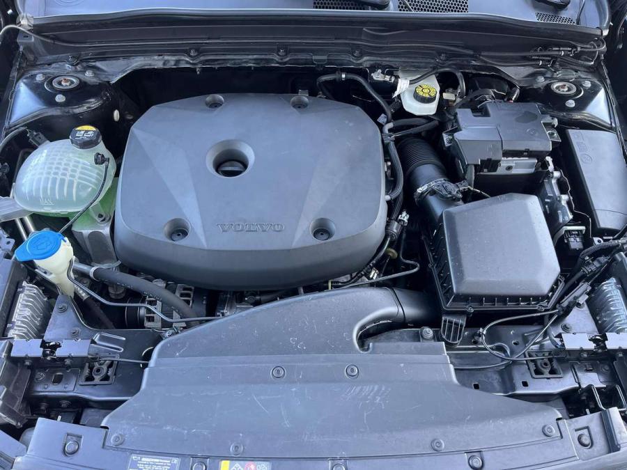 Melns Volvo XC40 2021 Panevēža, ar dzinēja tilpumu 1.97 L un nobraukumu 56 tūkst. km par 23990 €, foto 30 vietnē AUTOMOTO.COM.LV