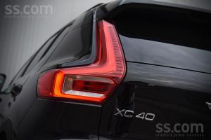 Black Volvo XC40 2021 in Tukums, with an engine capacity of 1.50 L and mileage of 109 thousand km for 21490 €, photo 7 on AUTOMOTO.COM.LV