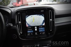 Black Volvo XC40 2021 in Tukums, with an engine capacity of 1.50 L and mileage of 109 thousand km for 21490 €, photo 13 on AUTOMOTO.COM.LV