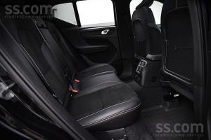 Black Volvo XC40 2021 in Tukums, with an engine capacity of 1.50 L and mileage of 109 thousand km for 21490 €, photo 20 on AUTOMOTO.COM.LV