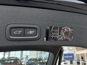 Черный Вольво XC40 2021 в Таллин, объемом двигателя 2.00 л и пробегом 197 тыс. км за 17900 €, фото 13 на AUTOMOTO.COM.LV