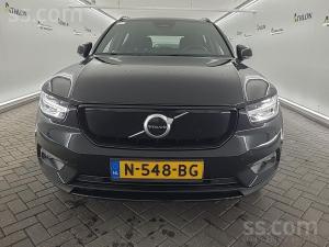 Черный Вольво XC40 2021 в Огре, объемом двигателя 2.00 л и пробегом 146 тыс. км за 24470 €, фото 3 на AUTOMOTO.COM.LV