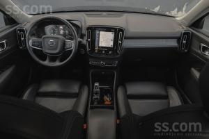 Melns Volvo XC40 2021 Jelgava, ar dzinēja tilpumu 1.50 L un nobraukumu 192 tūkst. km par 19500 €, foto 10 vietnē AUTOMOTO.COM.LV