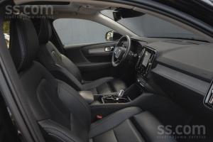 Melns Volvo XC40 2021 Jelgava, ar dzinēja tilpumu 1.50 L un nobraukumu 192 tūkst. km par 19500 €, foto 13 vietnē AUTOMOTO.COM.LV