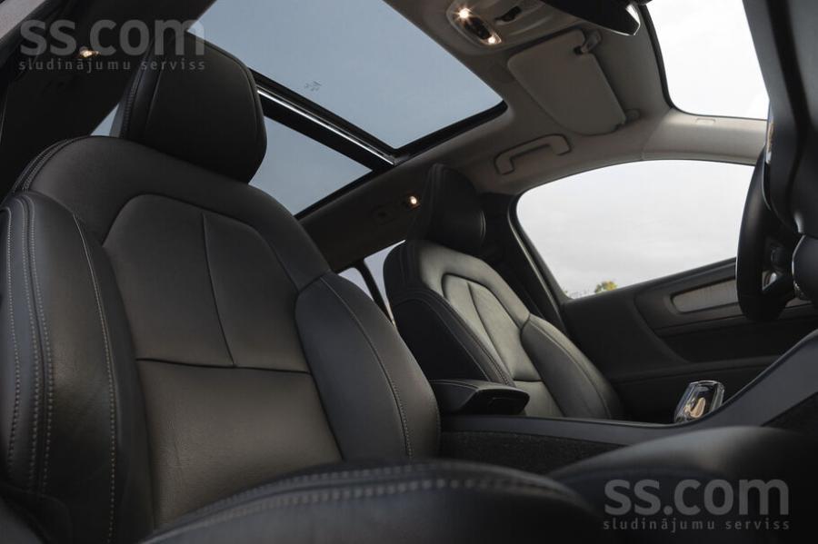 Melns Volvo XC40 2021 Jelgava, ar dzinēja tilpumu 1.50 L un nobraukumu 192 tūkst. km par 19500 €, foto 14 vietnē AUTOMOTO.COM.LV