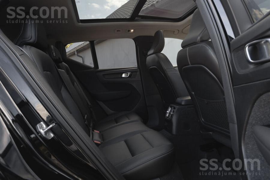 Melns Volvo XC40 2021 Jelgava, ar dzinēja tilpumu 1.50 L un nobraukumu 192 tūkst. km par 19500 €, foto 15 vietnē AUTOMOTO.COM.LV