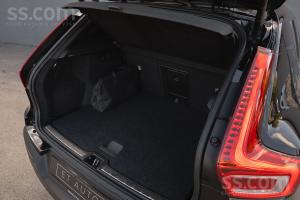 Melns Volvo XC40 2021 Jelgava, ar dzinēja tilpumu 1.50 L un nobraukumu 192 tūkst. km par 19500 €, foto 16 vietnē AUTOMOTO.COM.LV