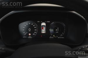 Melns Volvo XC40 2021 Jelgava, ar dzinēja tilpumu 1.50 L un nobraukumu 192 tūkst. km par 19500 €, foto 18 vietnē AUTOMOTO.COM.LV
