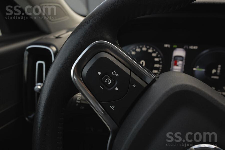Melns Volvo XC40 2021 Jelgava, ar dzinēja tilpumu 1.50 L un nobraukumu 192 tūkst. km par 19500 €, foto 19 vietnē AUTOMOTO.COM.LV