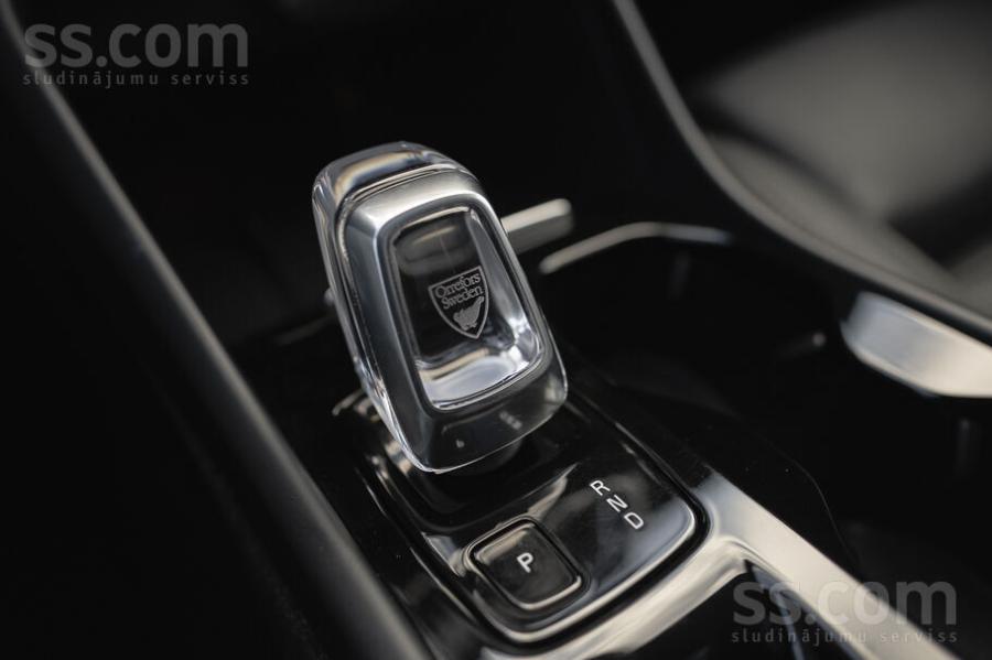 Melns Volvo XC40 2021 Jelgava, ar dzinēja tilpumu 1.50 L un nobraukumu 192 tūkst. km par 19500 €, foto 22 vietnē AUTOMOTO.COM.LV
