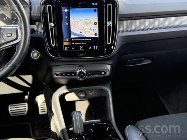 Черный Вольво XC40 2021 в Рига, объемом двигателя 2.00 л и пробегом 214 тыс. км за 19500 €, фото 10 на AUTOMOTO.COM.LV