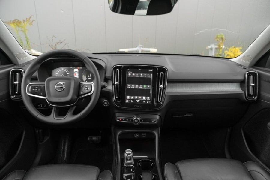 Черный Вольво XC40 2021 в Вильнюс, объемом двигателя 1.50 л и пробегом 104 тыс. км за 26200 €, фото 13 на AUTOMOTO.COM.LV