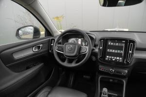 Черный Вольво XC40 2021 в Вильнюс, объемом двигателя 1.50 л и пробегом 104 тыс. км за 26200 €, фото 14 на AUTOMOTO.COM.LV