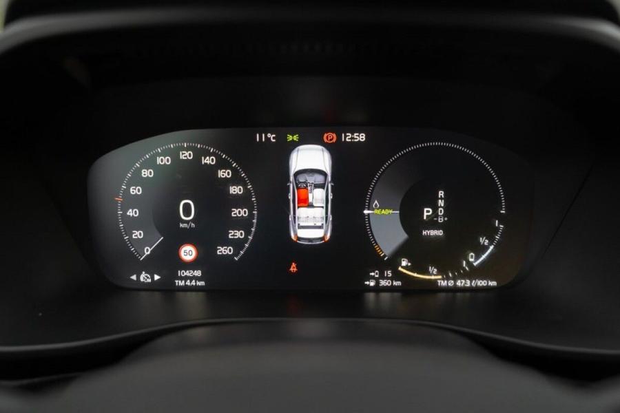 Черный Вольво XC40 2021 в Вильнюс, объемом двигателя 1.50 л и пробегом 104 тыс. км за 26200 €, фото 16 на AUTOMOTO.COM.LV