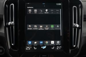 Черный Вольво XC40 2021 в Вильнюс, объемом двигателя 1.50 л и пробегом 104 тыс. км за 26200 €, фото 22 на AUTOMOTO.COM.LV