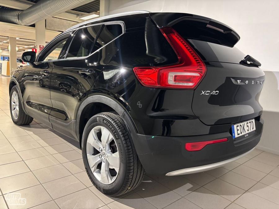 Black Volvo XC40 2022 in Kaunas, with an engine capacity of 0.00 L and mileage of 56 thousand km for 31021 €, photo 10 on AUTOMOTO.COM.LV