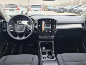Melns Volvo XC40 2022 Šauļi, ar dzinēja tilpumu 1.48 L un nobraukumu 158 tūkst. km par 20873 €, foto 12 vietnē AUTOMOTO.COM.LV