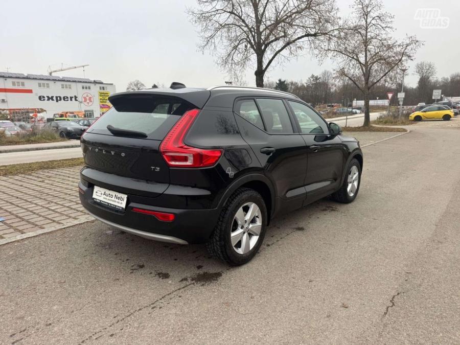 Melns Volvo XC40 2022 Kauņa, ar dzinēja tilpumu 1.50 L un nobraukumu 39 tūkst. km par 28364 €, foto 5 vietnē AUTOMOTO.COM.LV