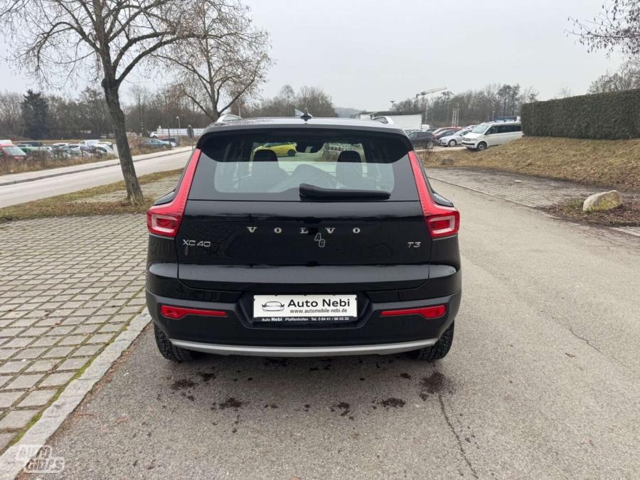 Melns Volvo XC40 2022 Kauņa, ar dzinēja tilpumu 1.50 L un nobraukumu 39 tūkst. km par 28364 €, foto 6 vietnē AUTOMOTO.COM.LV