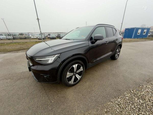 Black Volvo XC40 2022 in Siauliai, with an engine capacity of 0.00 L and mileage of 34 thousand km for 22600 €, photo 9 on AUTOMOTO.COM.LV