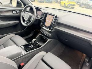 Black Volvo XC40 2022 in Siauliai, with an engine capacity of 0.00 L and mileage of 34 thousand km for 22600 €, photo 11 on AUTOMOTO.COM.LV