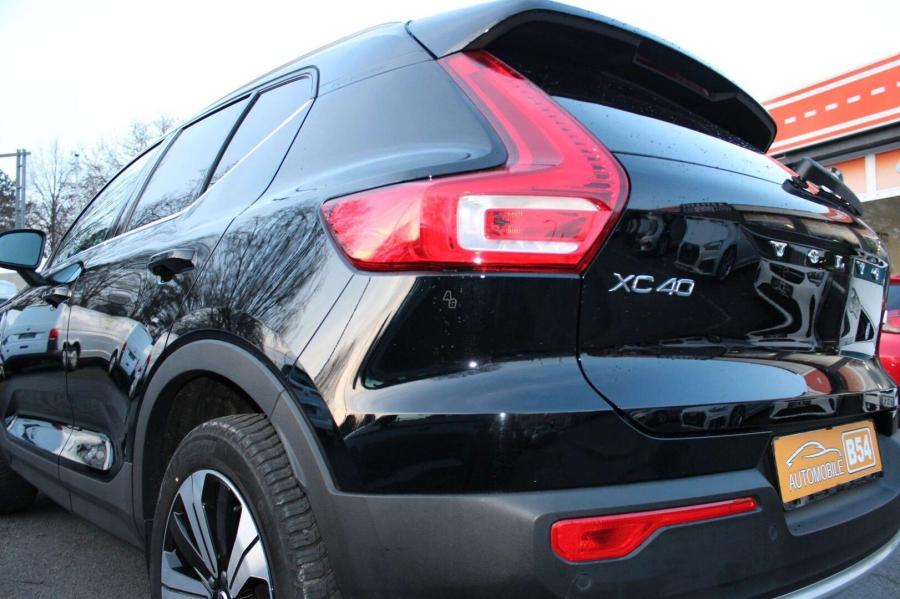 Black Volvo XC40 2022 in Kaunas, with an engine capacity of 1.50 L and mileage of 33 thousand km for 32047 €, photo 12 on AUTOMOTO.COM.LV