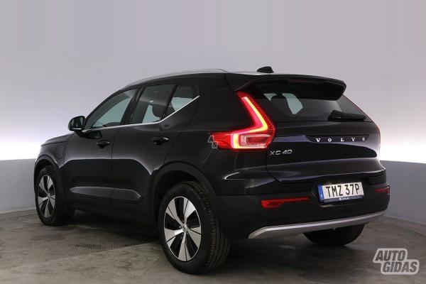 Melns Volvo XC40 2022 Kauņa, ar dzinēja tilpumu 0.00 L un nobraukumu 73 tūkst. km par 34319 €, foto 4 vietnē AUTOMOTO.COM.LV