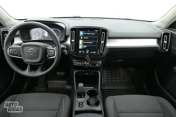 Melns Volvo XC40 2022 Kauņa, ar dzinēja tilpumu 0.00 L un nobraukumu 73 tūkst. km par 34319 €, foto 6 vietnē AUTOMOTO.COM.LV