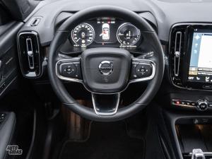 Black Volvo XC40 2022 in Kaunas, with an engine capacity of 1.50 L and mileage of 56 thousand km for 31546 €, photo 7 on AUTOMOTO.COM.LV