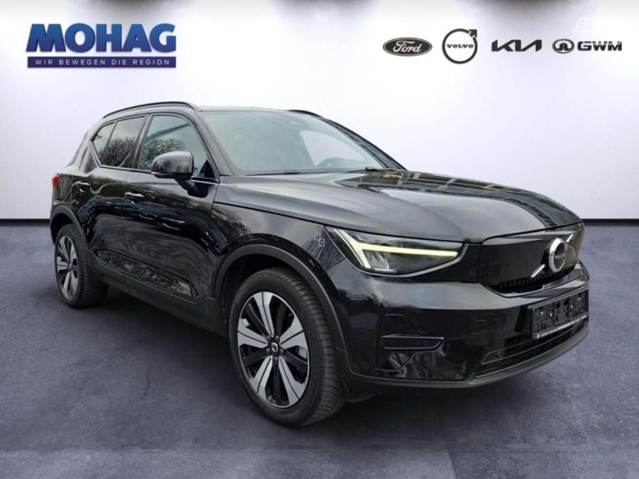 Melns Volvo XC40 2022 Kauņa, ar dzinēja tilpumu 0.00 L un nobraukumu 35 tūkst. km par 31660 €, foto 2 vietnē AUTOMOTO.COM.LV