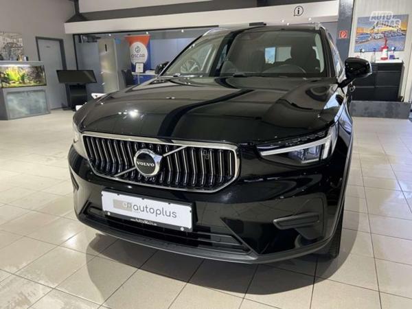 Melns Volvo XC40 2022 Kauņa, ar dzinēja tilpumu 1.50 L un nobraukumu 35 tūkst. km par 29920 €, foto 2 vietnē AUTOMOTO.COM.LV