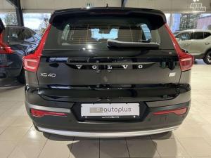 Black Volvo XC40 2022 in Kaunas, with an engine capacity of 1.50 L and mileage of 35 thousand km for 29920 €, photo 8 on AUTOMOTO.COM.LV