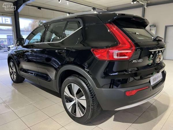 Melns Volvo XC40 2022 Kauņa, ar dzinēja tilpumu 1.50 L un nobraukumu 35 tūkst. km par 29920 €, foto 10 vietnē AUTOMOTO.COM.LV