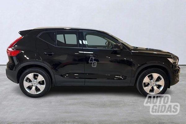 Black Volvo XC40 2022 in Kaunas, with an engine capacity of 0.00 L and mileage of 68 thousand km for 33244 €, photo 3 on AUTOMOTO.COM.LV