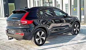 Black Volvo XC40 2022 in Vilnius, with an engine capacity of 0.00 L and mileage of 184 thousand km for 19990 €, photo 12 on AUTOMOTO.COM.LV
