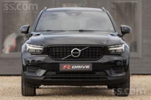 Melns Volvo XC40 2022 Rīga, ar dzinēja tilpumu 1.50 L un nobraukumu 175 tūkst. km par 22500 €, foto  vietnē AUTOMOTO.COM.LV