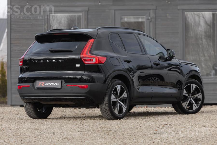 Melns Volvo XC40 2022 Rīga, ar dzinēja tilpumu 1.50 L un nobraukumu 175 tūkst. km par 22500 €, foto 7 vietnē AUTOMOTO.COM.LV
