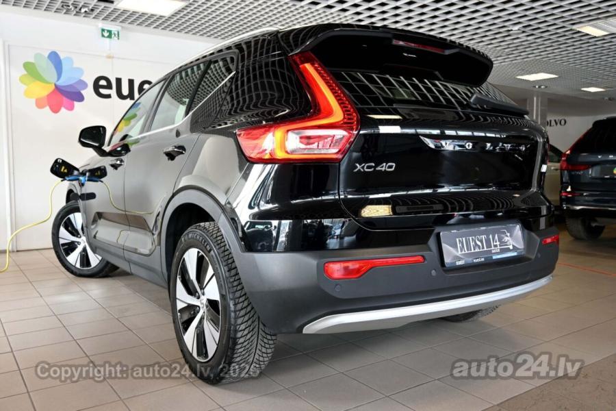 Melns Volvo XC40 2022 Tallina, ar dzinēja tilpumu 2.00 L un nobraukumu 65 tūkst. km par 31990 €, foto 1 vietnē AUTOMOTO.COM.LV