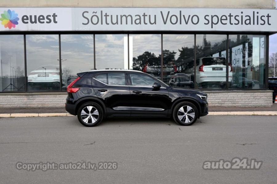 Melns Volvo XC40 2022 Tallina, ar dzinēja tilpumu 2.00 L un nobraukumu 65 tūkst. km par 31990 €, foto 8 vietnē AUTOMOTO.COM.LV